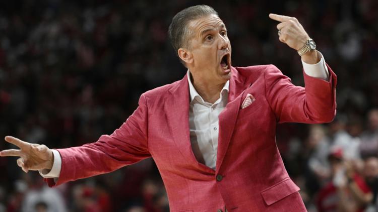 Razorbacks topple LSU Tigers