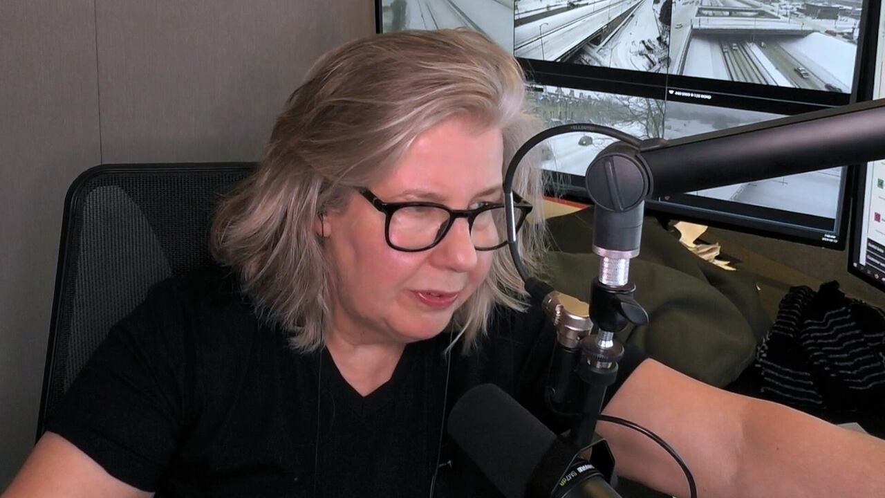 How a major snowstorm is affecting commute in the Montreal area