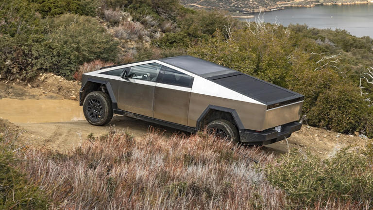 Ferrum Attraction: A New Way to Color the Tesla Cybertruck—With Magnets!