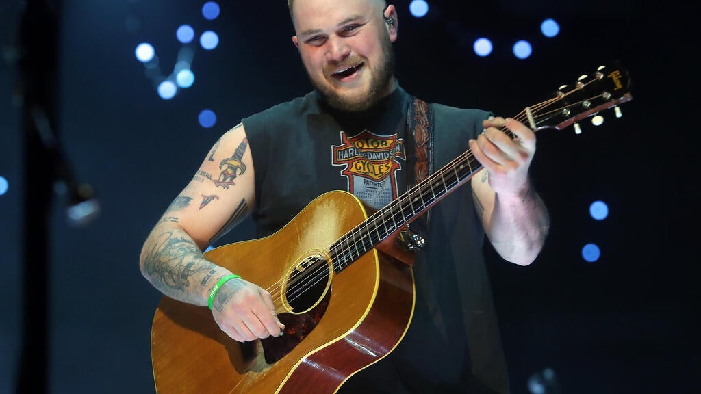 Zach Bryan, John Mayer will headline first-ever concert at Michigan Stadium