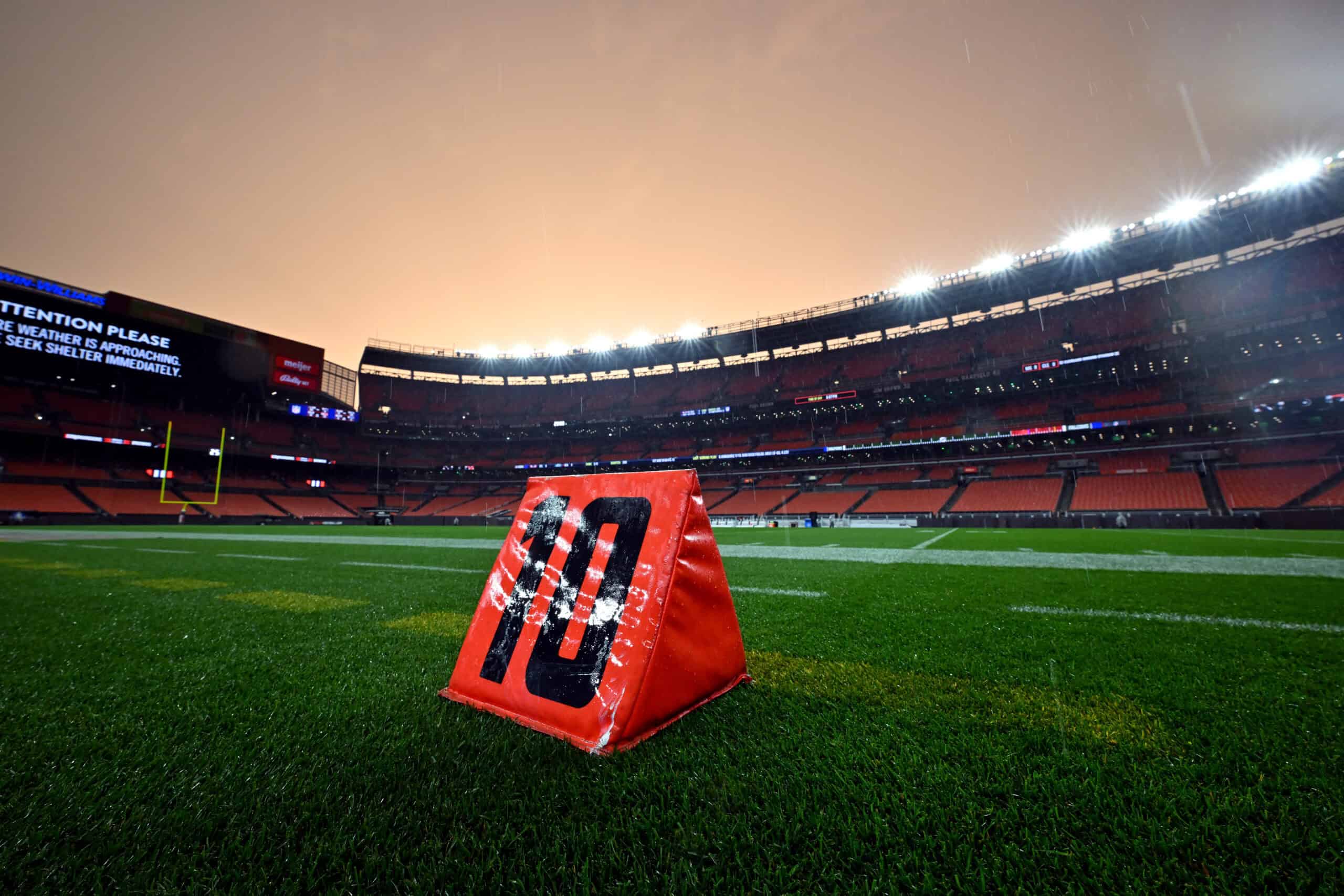 Insider Names 4 Positions Browns Must Address