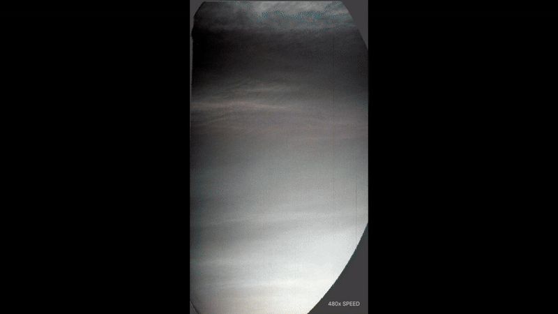 'Iridescent' clouds on Mars captured in Martian twilight in stunning ...