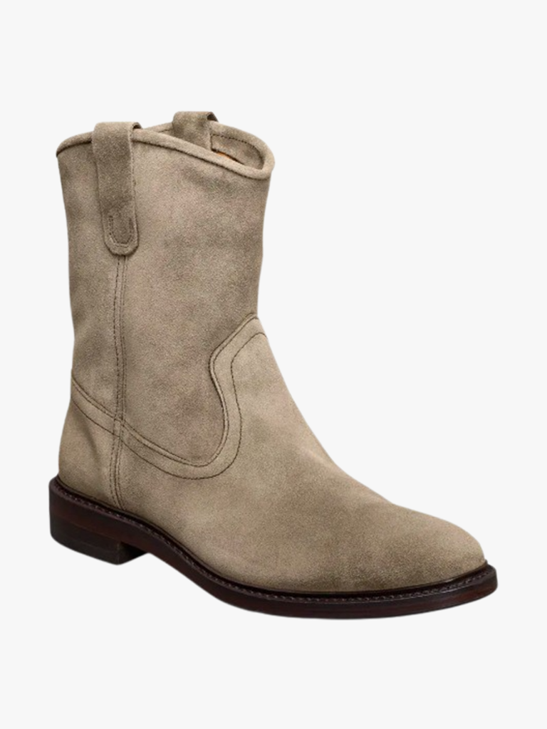 These Cushy Roper Boots Turned My City-Slickin' Shamble Into a Cowboy Strut