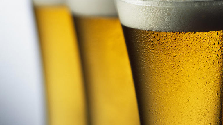 The Fundamental Differences Between Craft Beer And Commercial Beer