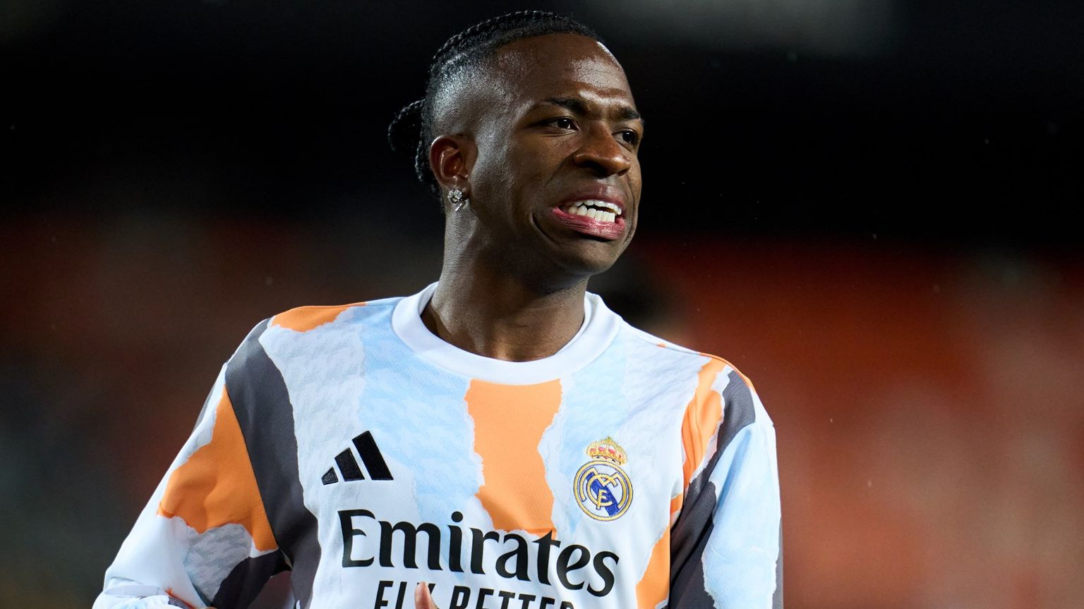 Vinicius Jr considering 'unrefusable' €1bn offer to leave Real Madrid ...