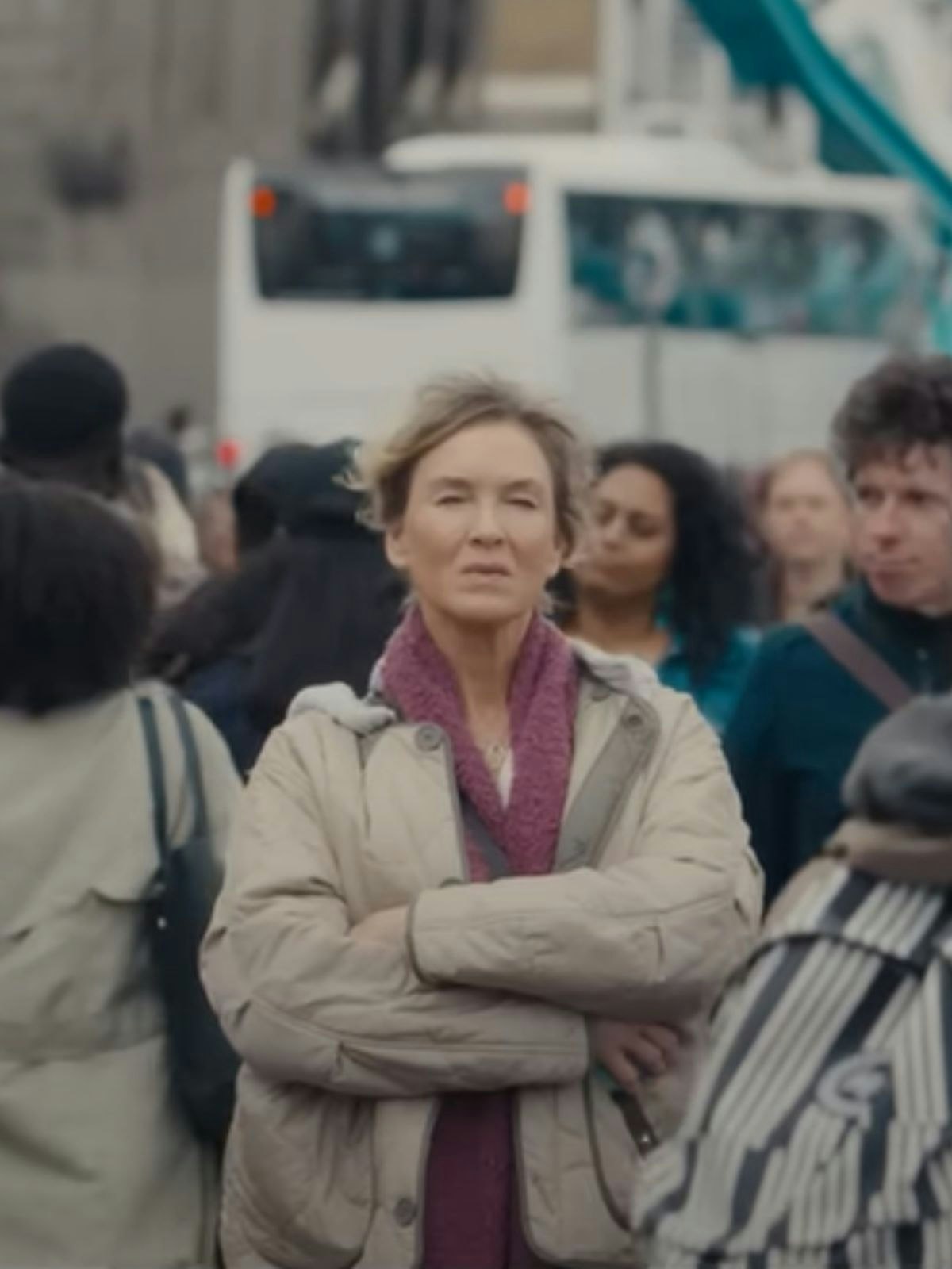 Bridget Jones’ Wardrobe Is Surprisingly Chic—Here’s Where To Shop Her ...