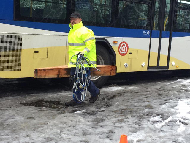 TriMet prepares MAX, bus lines for severe weather conditions on Thursday