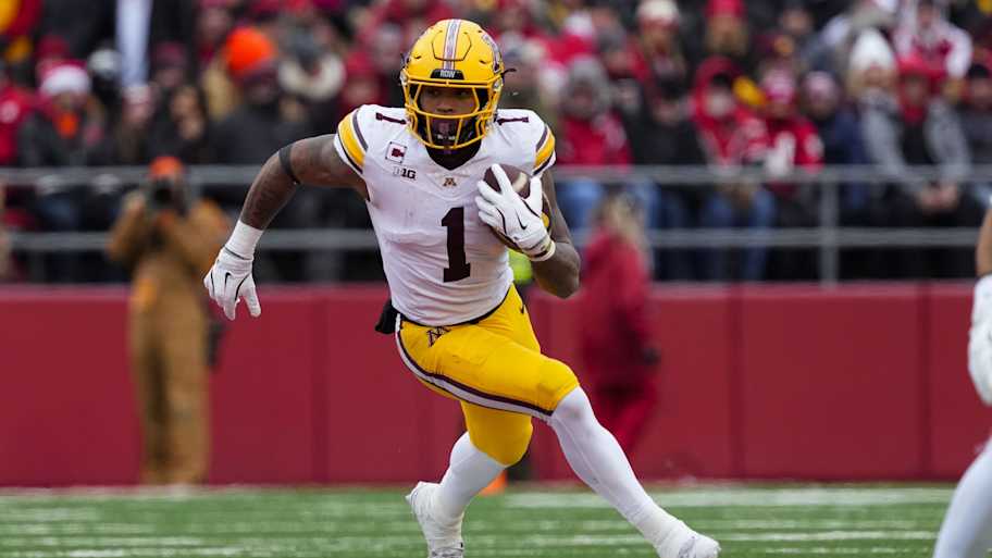 Gophers' Darius Taylor among top 10 running backs returning to college ...