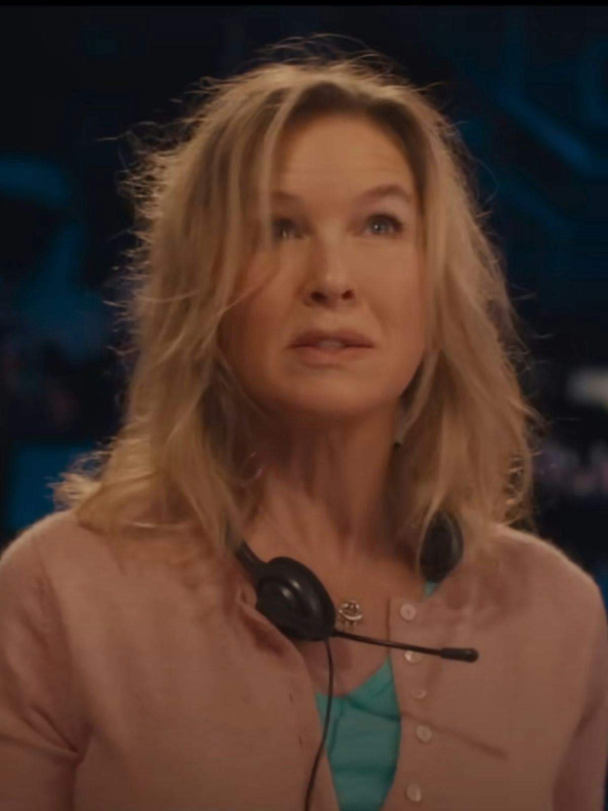 Bridget Jones’ Wardrobe Is Surprisingly Chic—Here’s Where To Shop Her ...