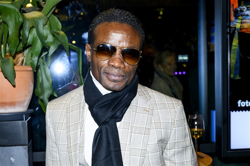 Oud-bokskampioen Regilio Tuur haalt uit naar Gerard Joling: 'Waarom hij ...