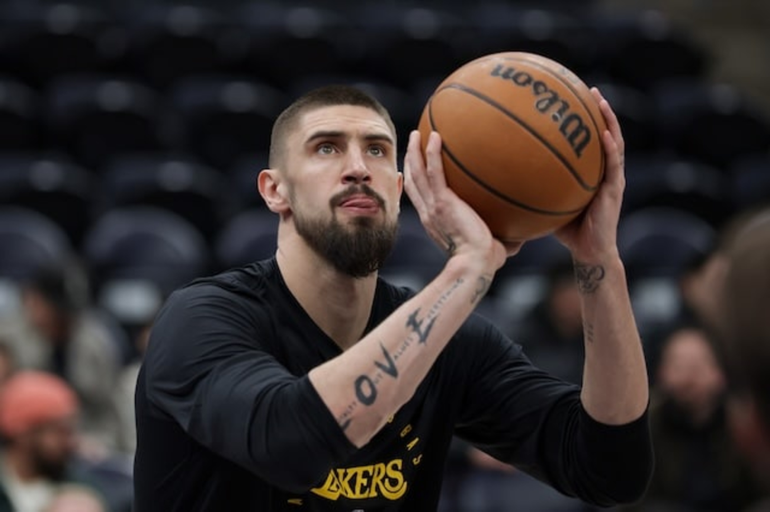 Alex Len Contract Details