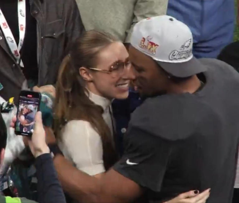 Anna Congdon’s emotional message to fiancé Saquon Barkley on the field ...