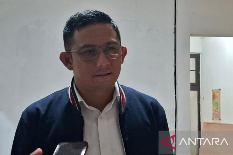 Disdik Jabar Beberkan Sanksi Tegas Bagi Sekolah Penahan Ijazah Siswa Disdik Jabar Beberkan Sanksi Tegas Bagi Sekolah Penahan Ijazah Siswa