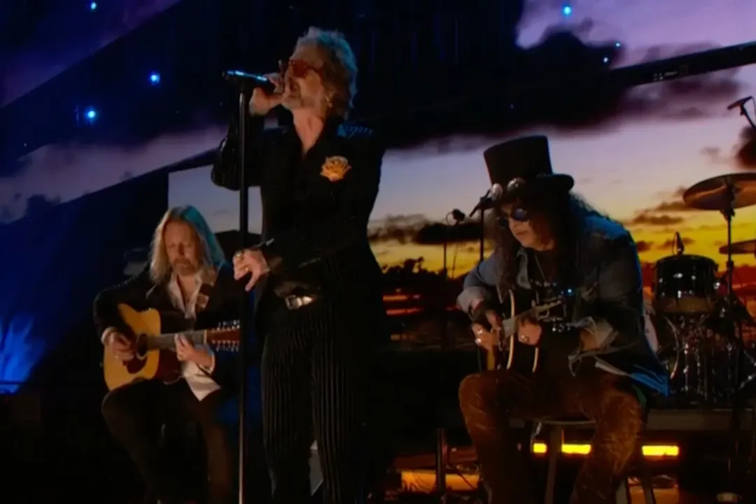 Black Crowes Cover Led Zeppelin With Slash at FireAid
