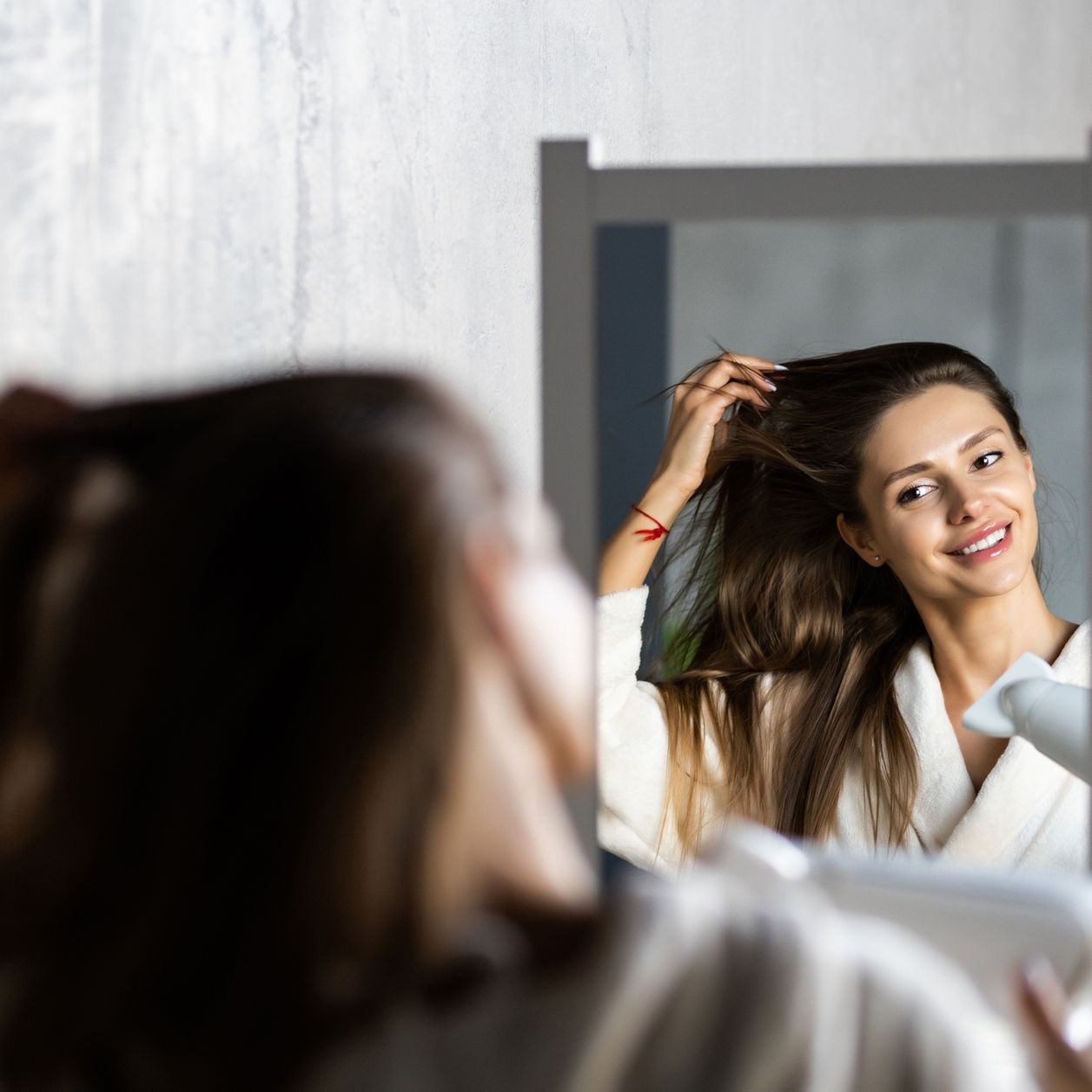 Le brushing "à la sueur", la méthode originale (mais qui marche) pour ...