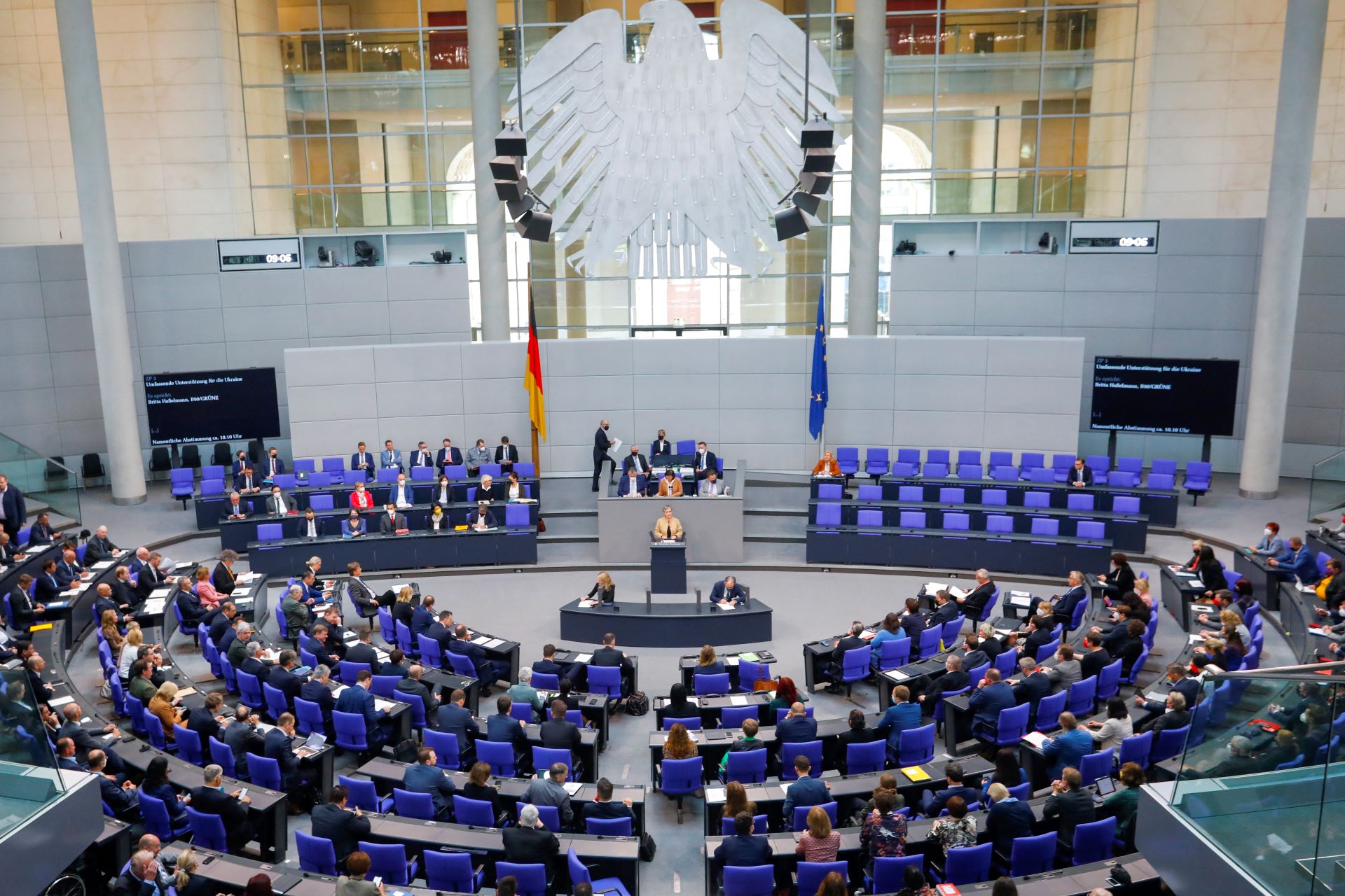 Γερμανία: «Όλοι εναντίον όλων» μετά την καταψήφιση του νομοσχεδίου για ...