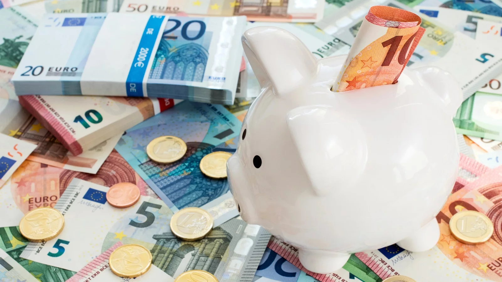 Spaargeld in Nederland breekt records: zoveel is het nu
