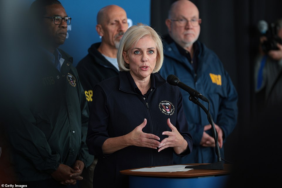 NTSB head stuns press with unexpected response to DC crash