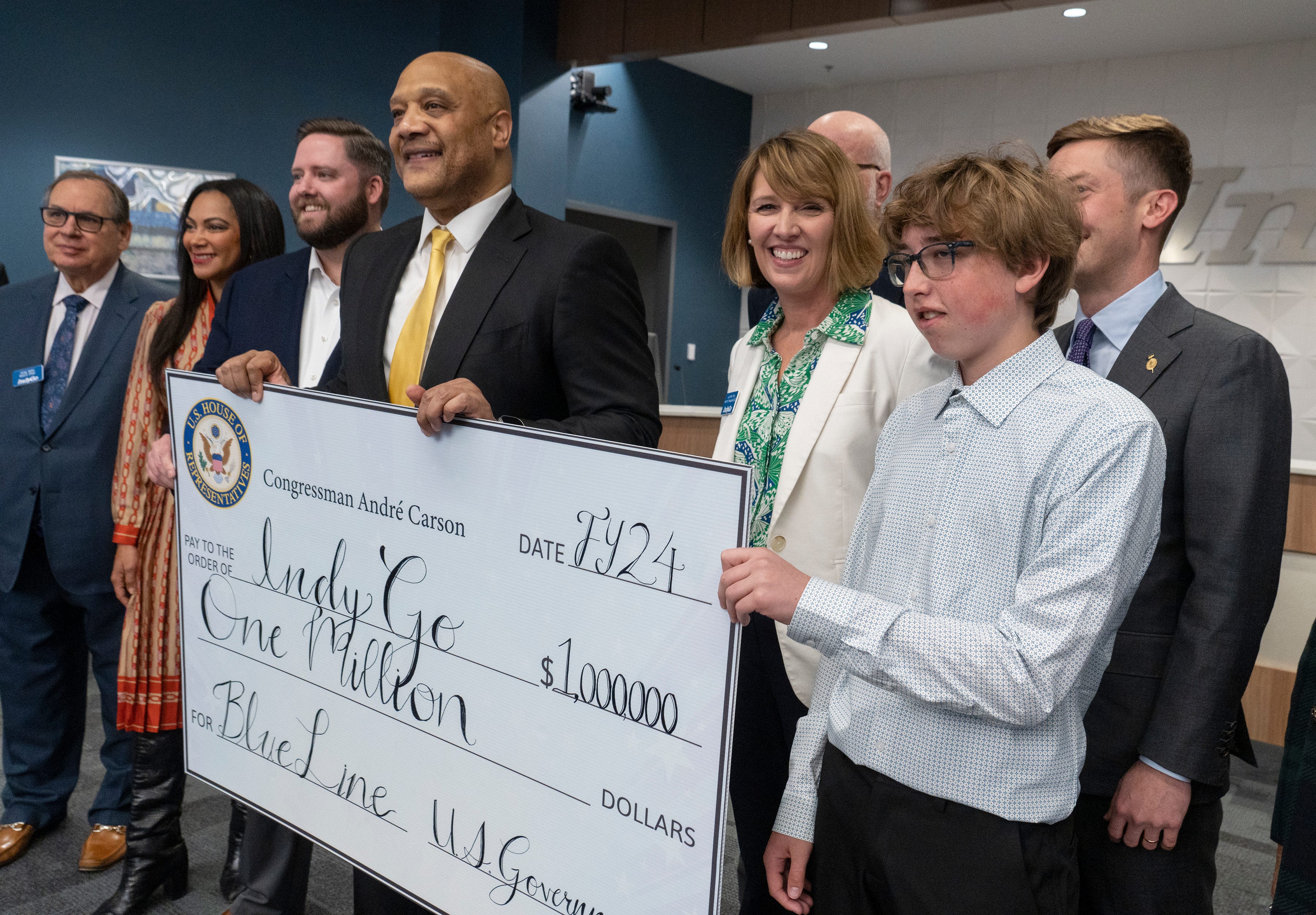 In wild week of Trump budget freezes, IndyGo Blue Line plows forward