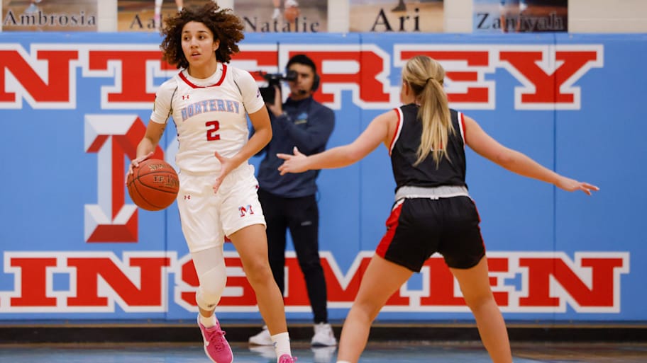 Aaliyah Chavez stands out amongst former No. 1 women's recruits