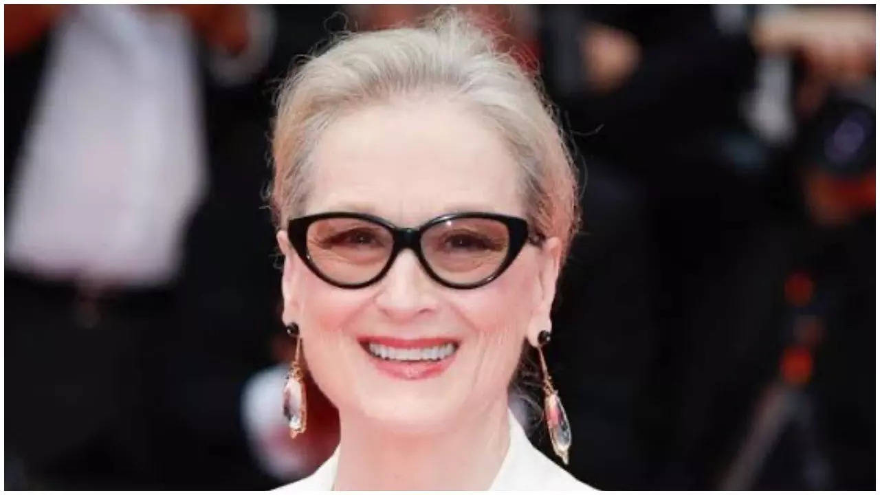 Meryl Streep’s dramatic escape: Here's how she cut through a fence to ...