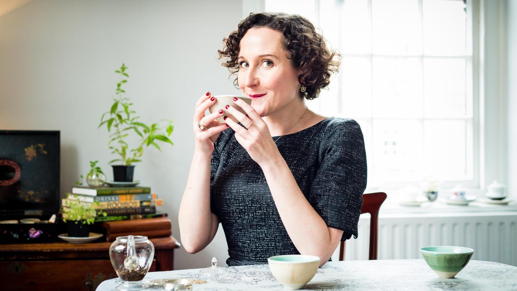 Henrietta Lowell, 'la dama rara del té' que diseña maridajes sin ...