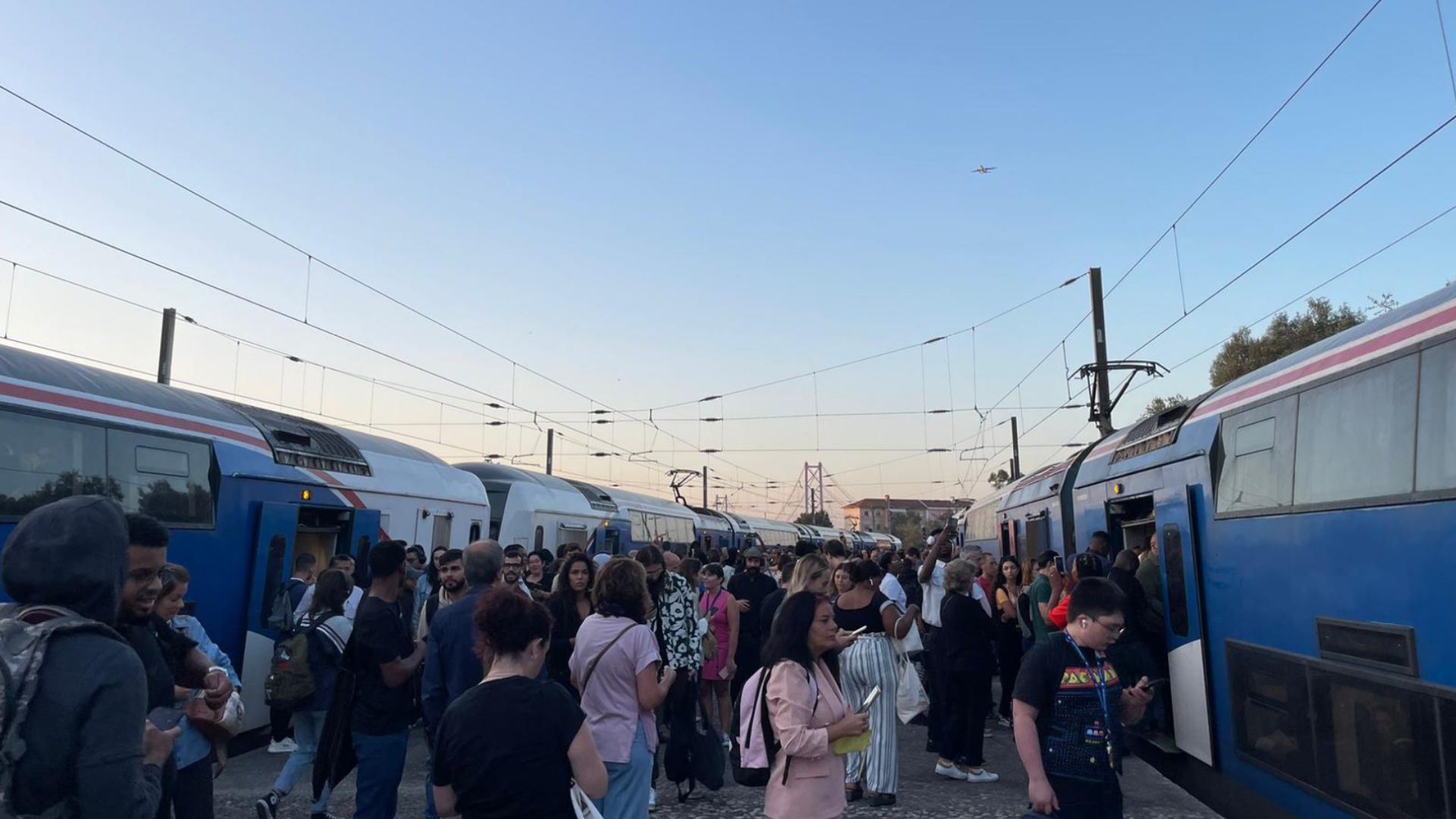 Utentes da Fertagus querem regresso a horários anteriores para minorar ...