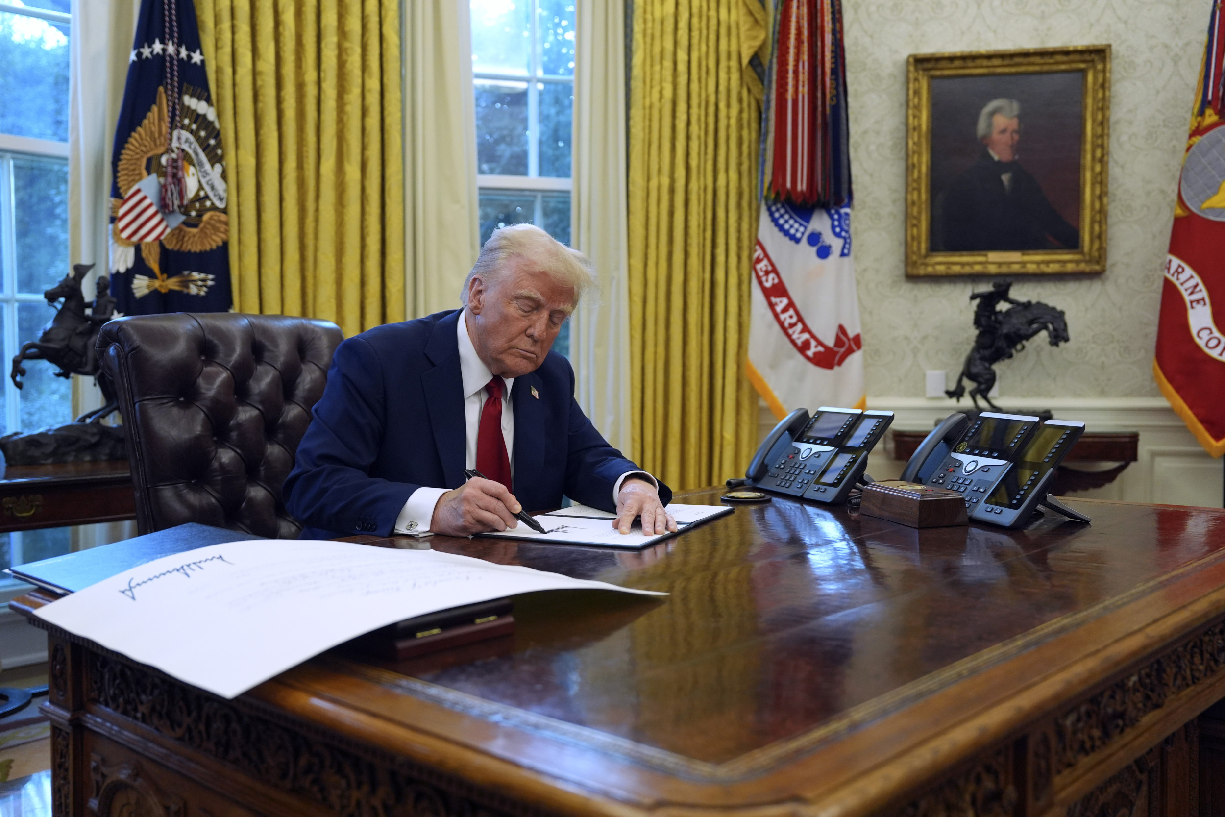 Over 100,0000 Babies May Be Born With HIV Due To Trump Executive Order