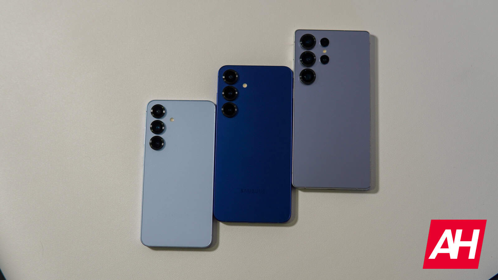 Samsung begins One UI 9 testing for Galaxy S25 earlier than expected