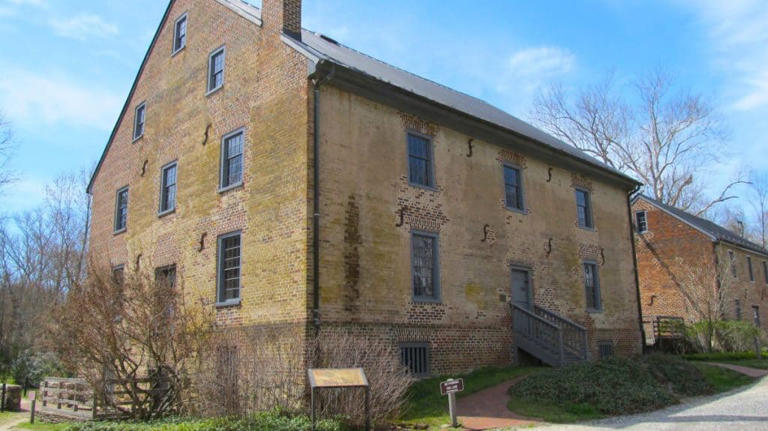 Visit this small Town with a famous mill from the Civil War