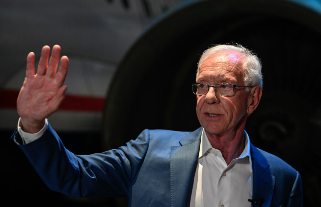 Legendarische piloot Kapitein Sully ‘walgt’ van Trump’s opmerkingen ...