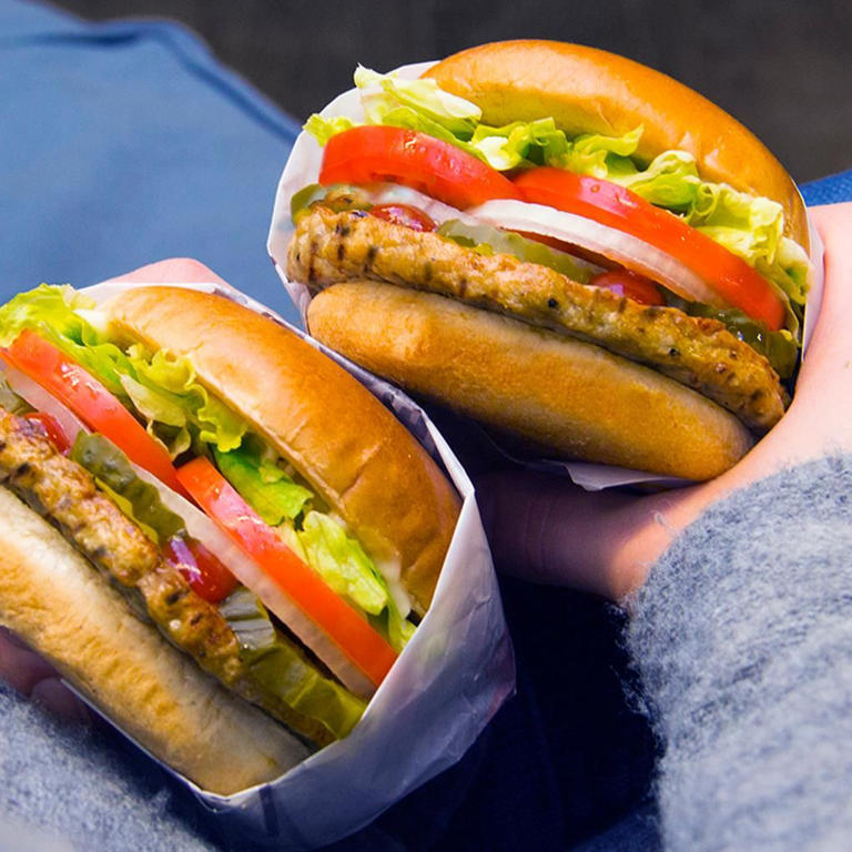The Healthiest, High-Protein Orders From Your Favorite Fast Food Chains