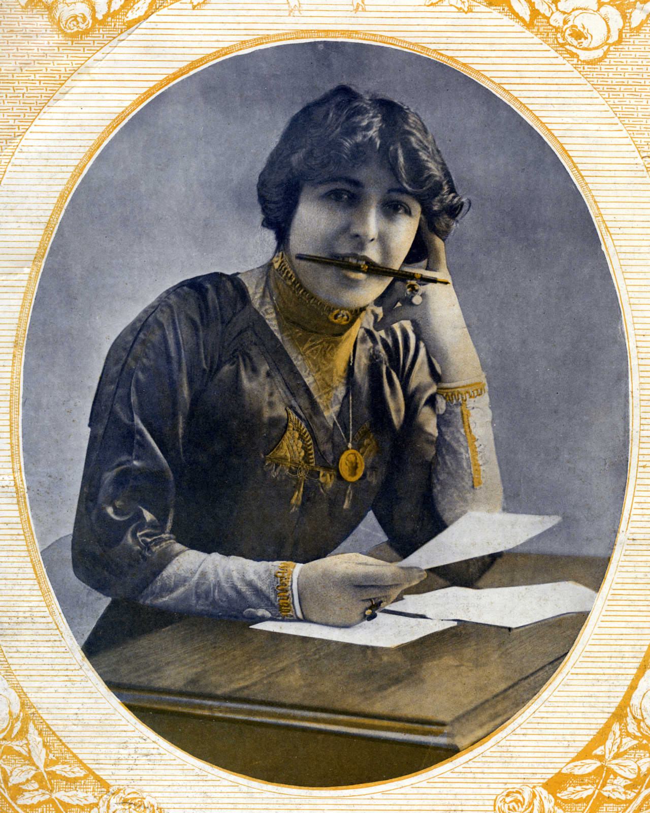 ‘Syme’s Letter Writer’ Review: Yours Truly