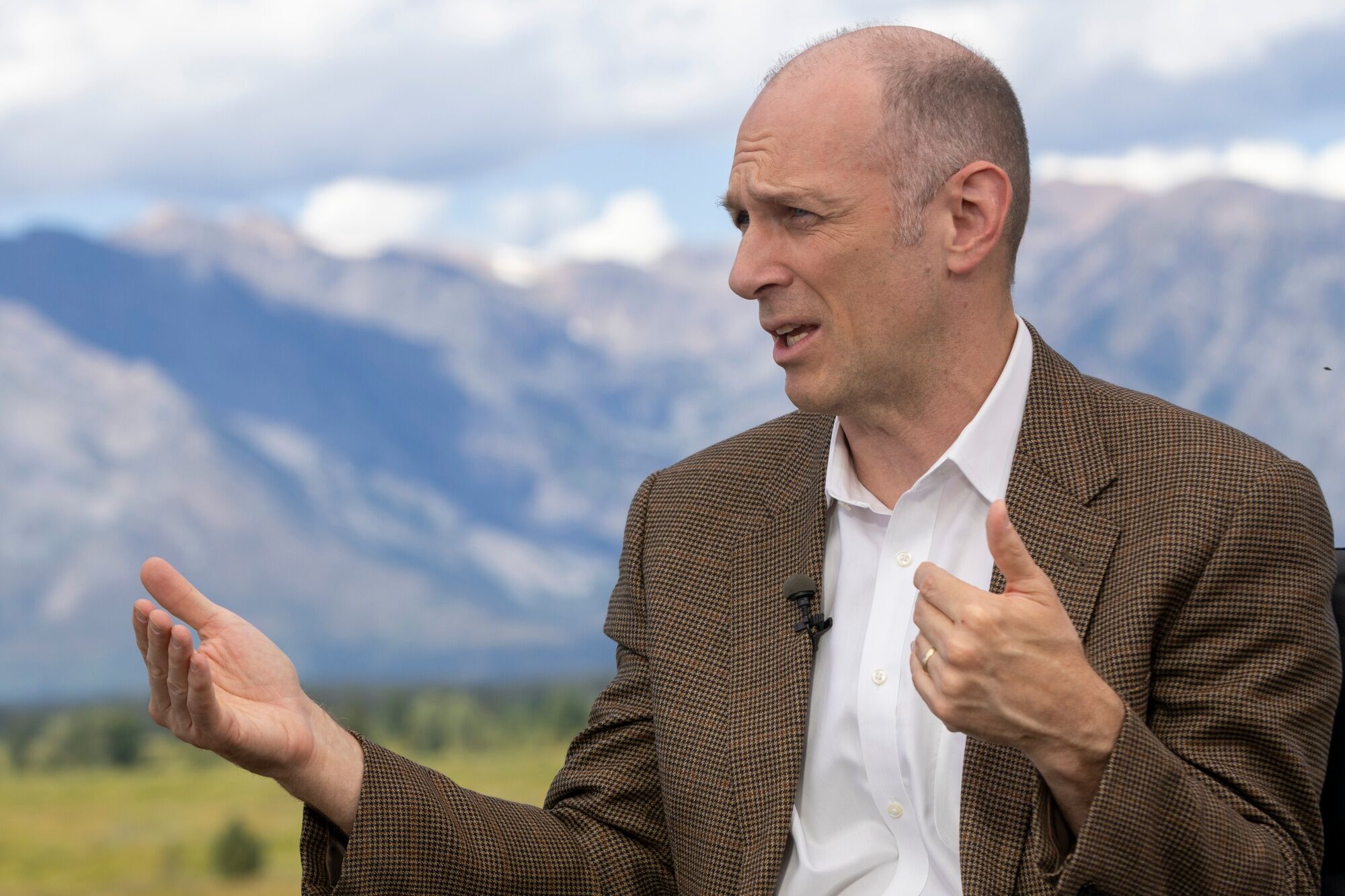 Fed’s Goolsbee Lauds Inflation Progress But Supports Slower Pace