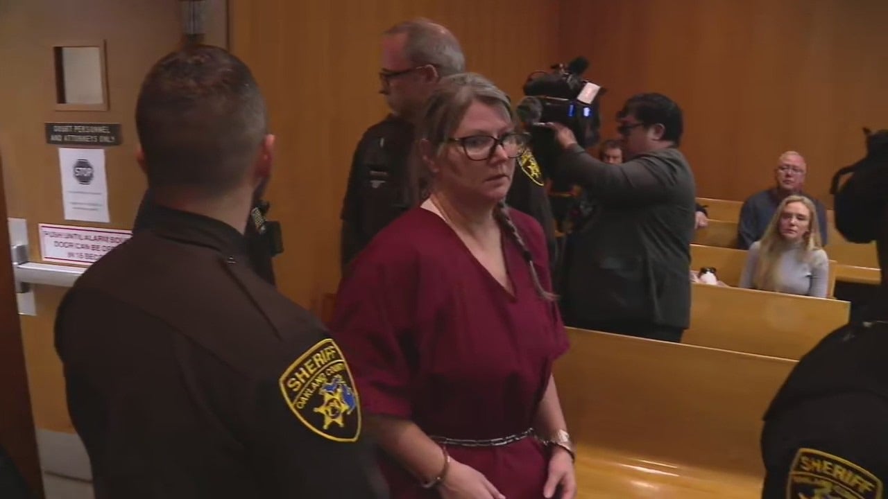 Jennifer Crumbley's appeal: Judge deciding if Oxford High School ...