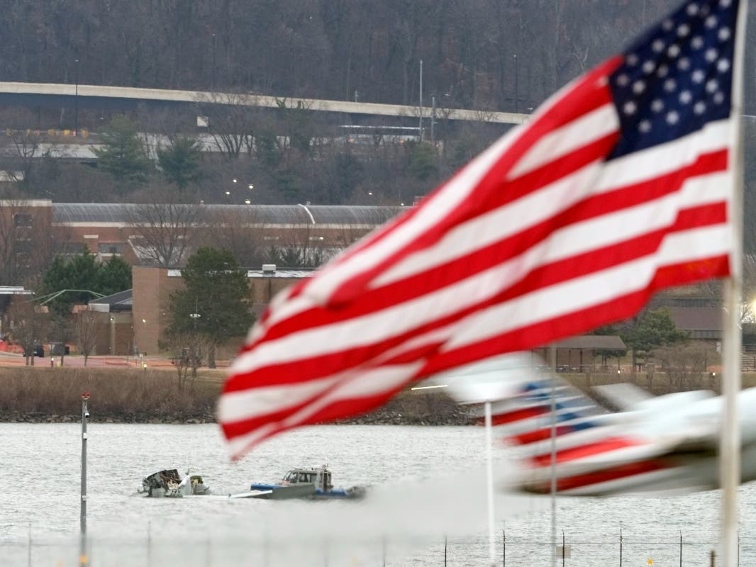 D.C. Plane Crash Victims Include Fairfax Figure Skaters: What We Know