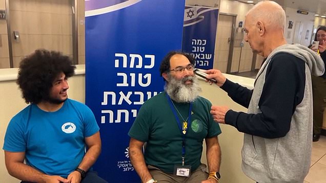 Freed Hamas hostage Gadi Moses shaves son's beard after 'no shave' vow