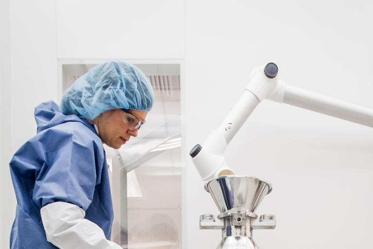 Fresh blow for Rachel Reeves as AstraZeneca scraps £450m investment in ...