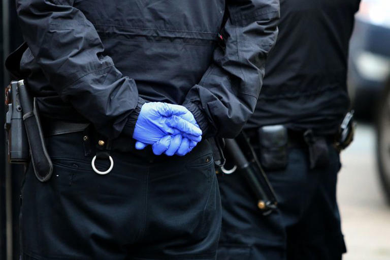 Parents urged to look out for 7 signs after police warning