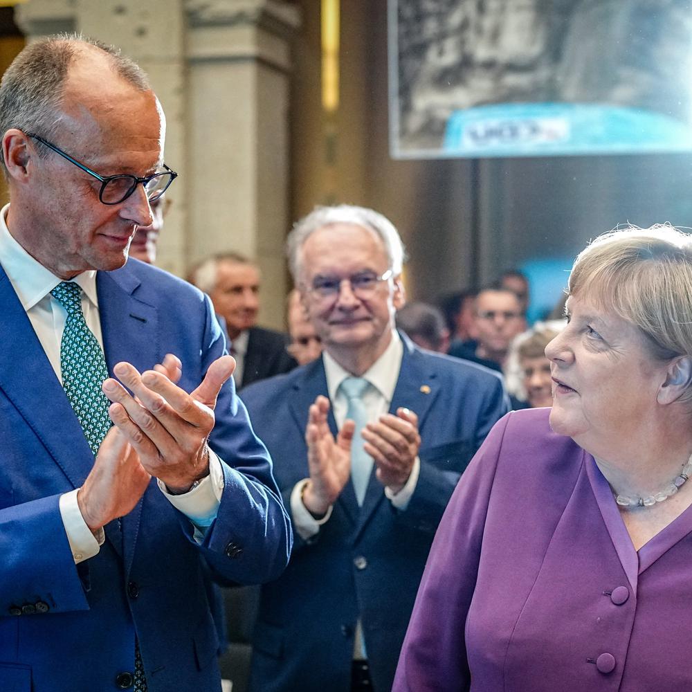 Merz kontert Merkel: „Wenn wir das damals besser gemacht hätten, wäre ...