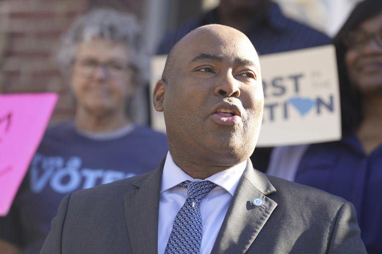 The DNC's outgoing chair says Democrats should have stuck with Joe ... The DNC's outgoing chair says Democrats should have stuck with Joe ...