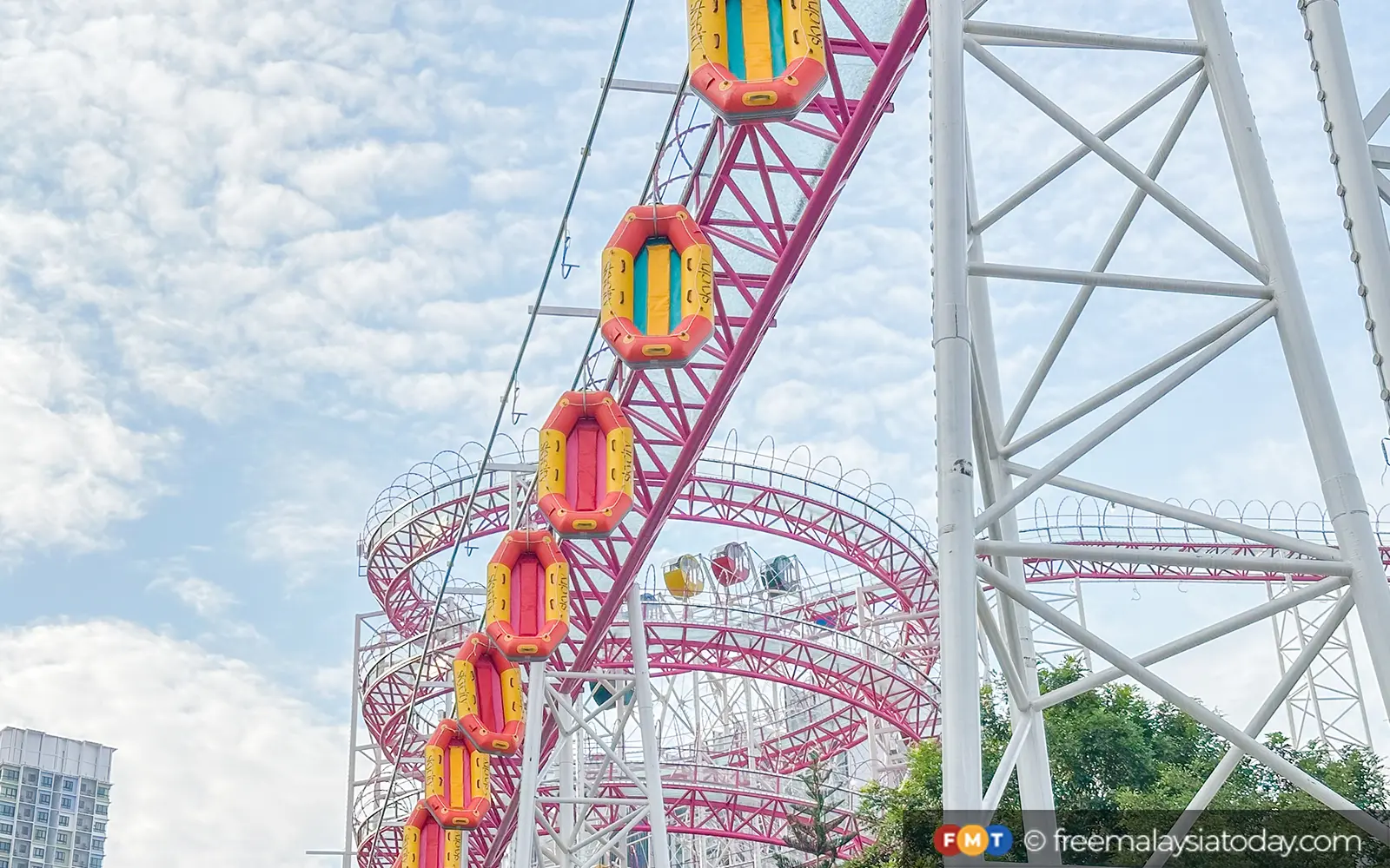 i-City suspends glass water slide operations amid police probe