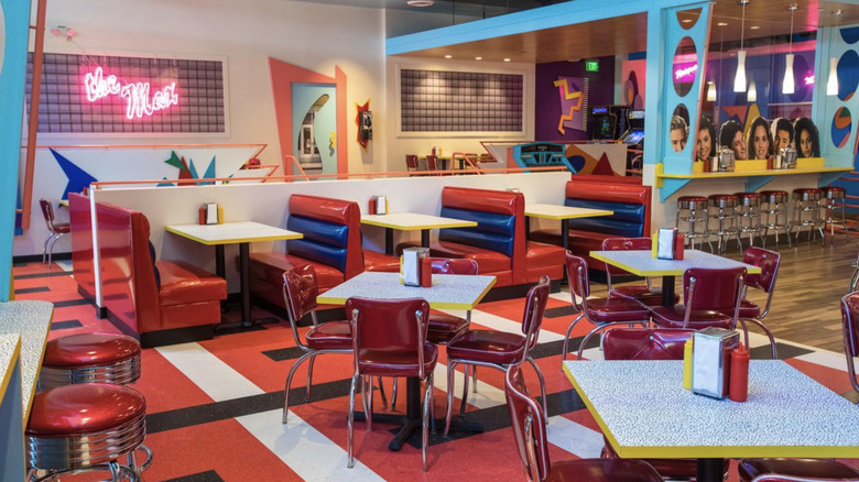 '90s Themed Restaurants You Forgot Existed