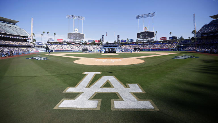 True Blue LA is looking for writers