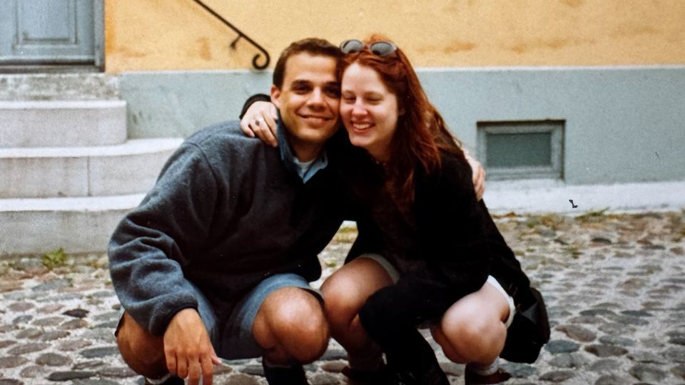 He hadn’t seen his high school crush in years. Then he traveled to ...