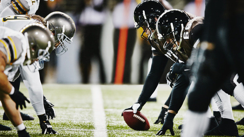 The Mind-Boggling Number Of Calories An NFL Lineman Typically Eats ...