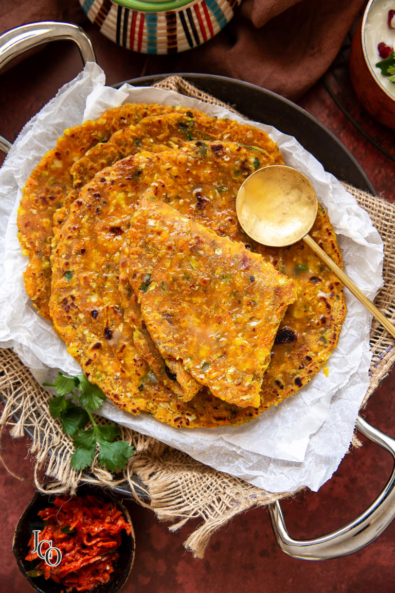 Cabbage Paratha (Patta Gobi ka paratha)