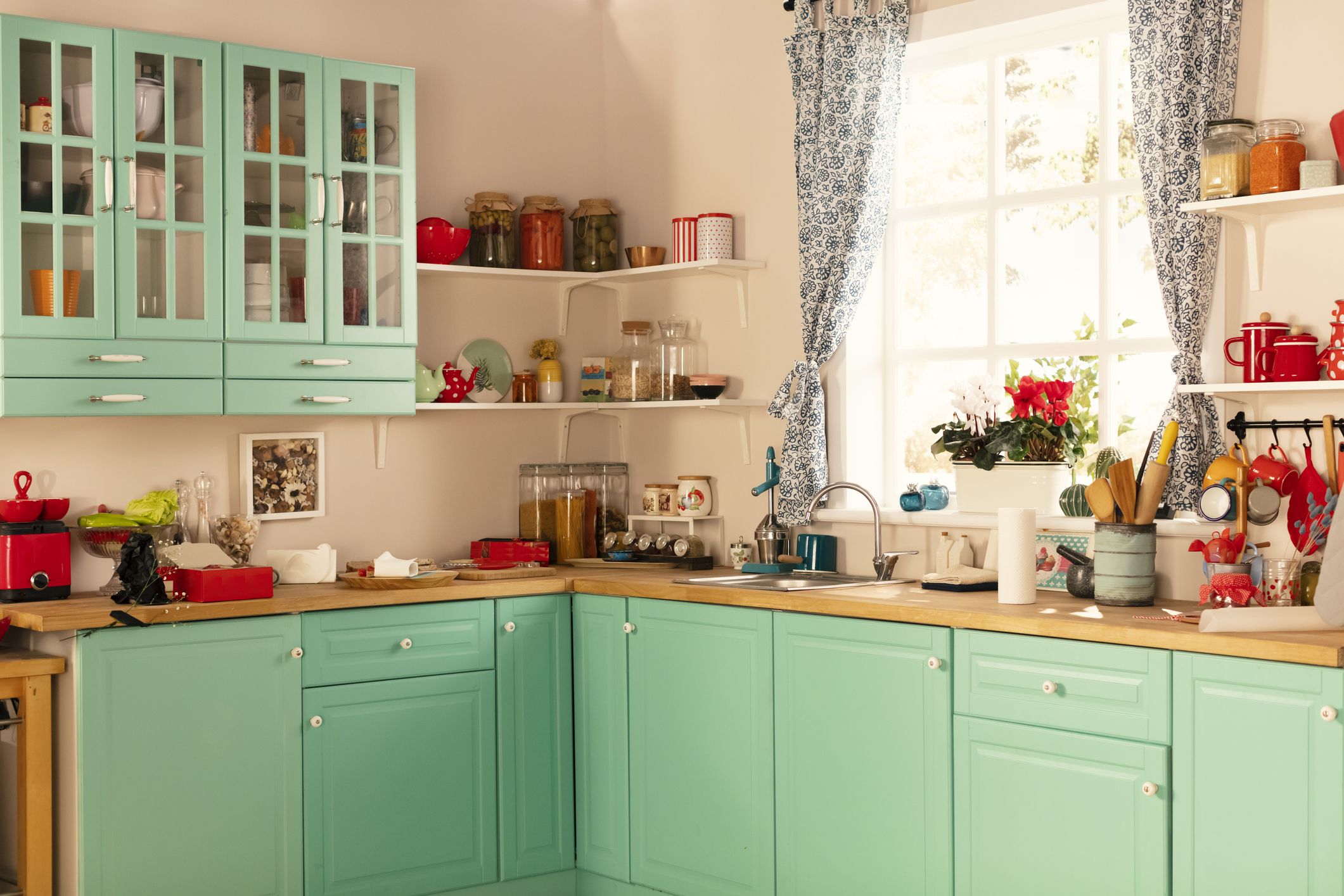 The Most Popular Kitchen Paint Colors Throughout the Years