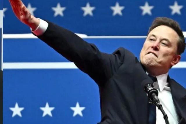 El sacerdote de Estados Unidos que fue expulsado por imitar el gesto de ... El sacerdote de Estados Unidos que fue expulsado por imitar el gesto de ...