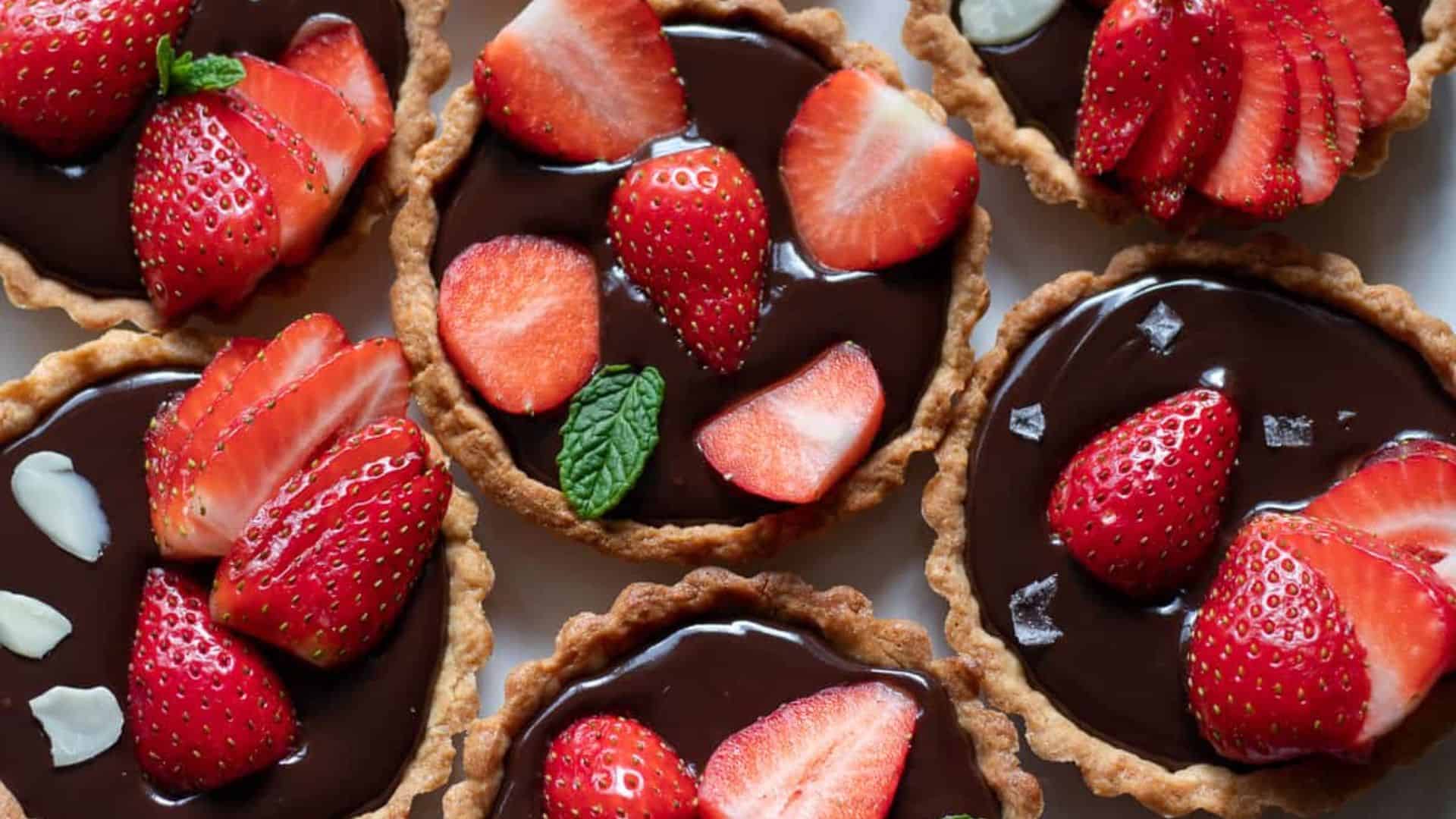 23 Mini Desserts Perfect for Sharing But You'll Want Them All